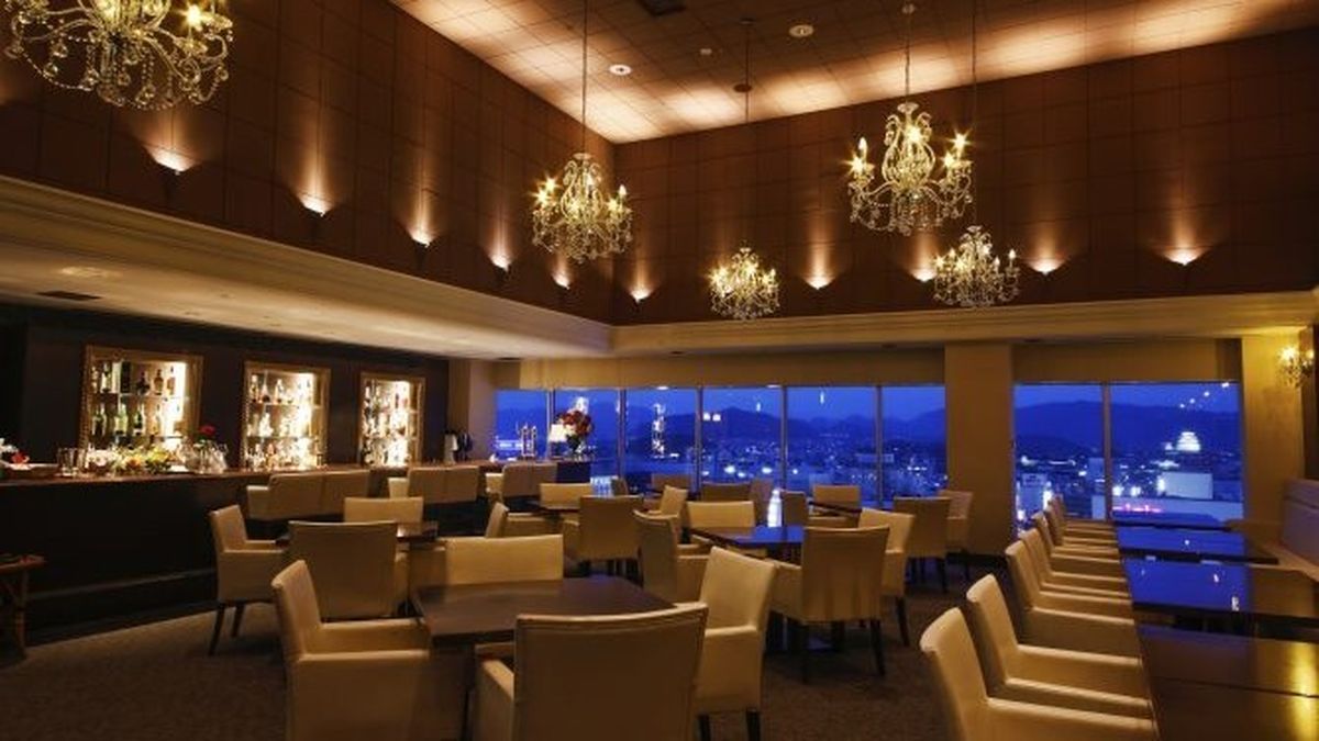 Bar Lounge Yakanhiko / Hotel Nikko Himeji - Restaurant Guide - TableCheck