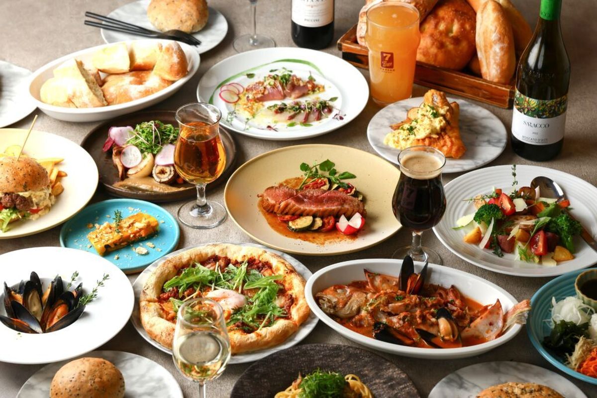 Pub & Grill 7 TAPS TAVERN Kyoto Station - Restaurant Guide - TableCheck